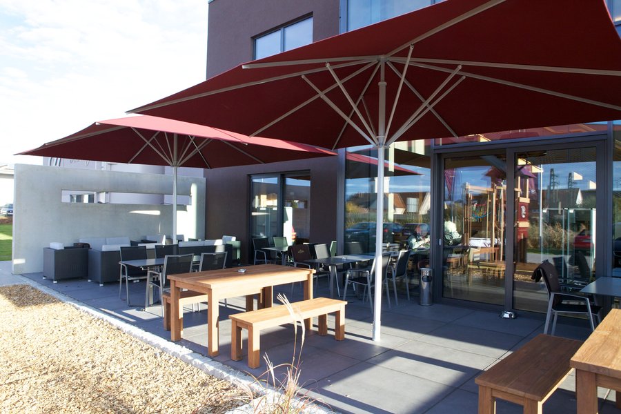Cafe Herzog – Gastronomieeinrichtung der BEGA GmbH, eine Outdoor-Referenz